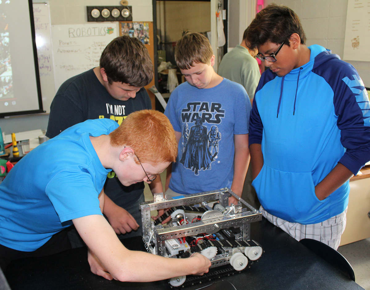 MHS robotics team enters third year | Bobcats Making Headlines